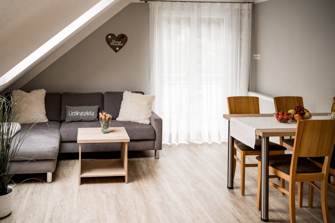 60 M² Ferienwohnung ∙ 2 Schlafzimmer ∙ 4 Gäste - Zuflucht