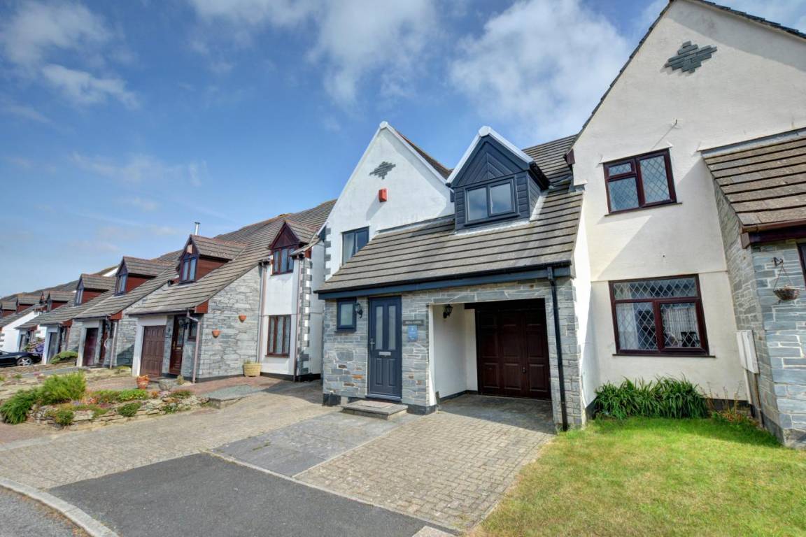 Cottage ∙ 4 Bedrooms ∙ 8 Guests - Padstow