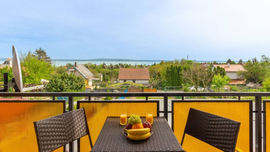 744 M² Maison De Vacances ∙ 2 Chambres ∙ 5 Personnes - Révfülöp