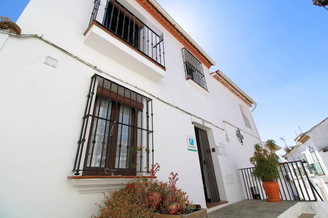 64 M² House ∙ 2 Bedrooms ∙ 4 Guests - Aracena