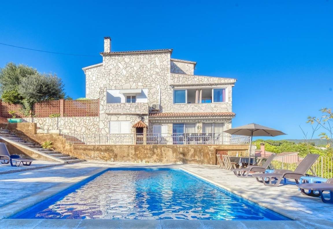 289 M² Villa ∙ 6 Chambres ∙ 15 Personnes - Lloret de Mar