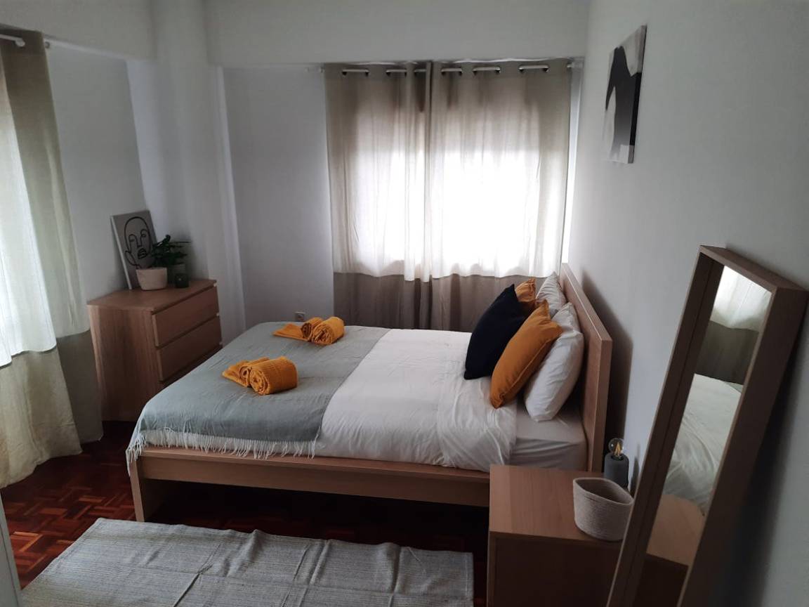 65 M² Apartment ∙ 2 Bedrooms ∙ 3 Guests - Lisbon