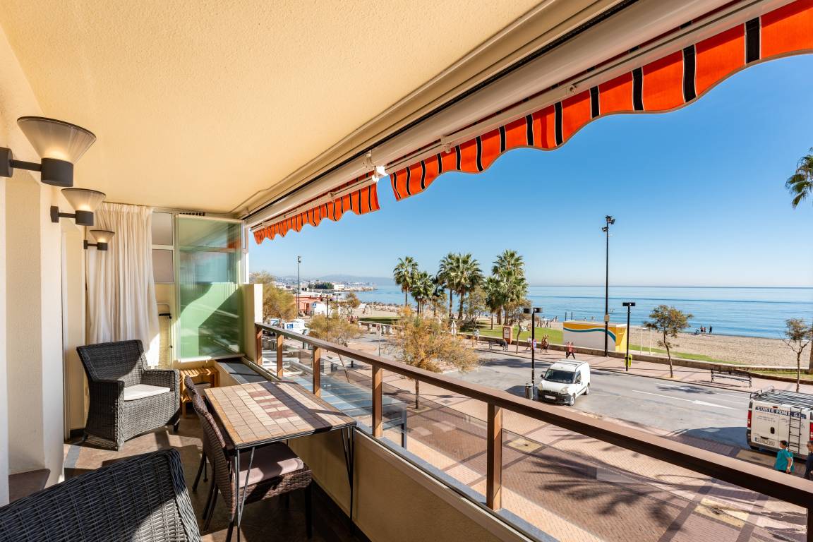 80 M² Apartamento ∙ 2 Habitaciones ∙ 4 Huéspedes - Fuengirola