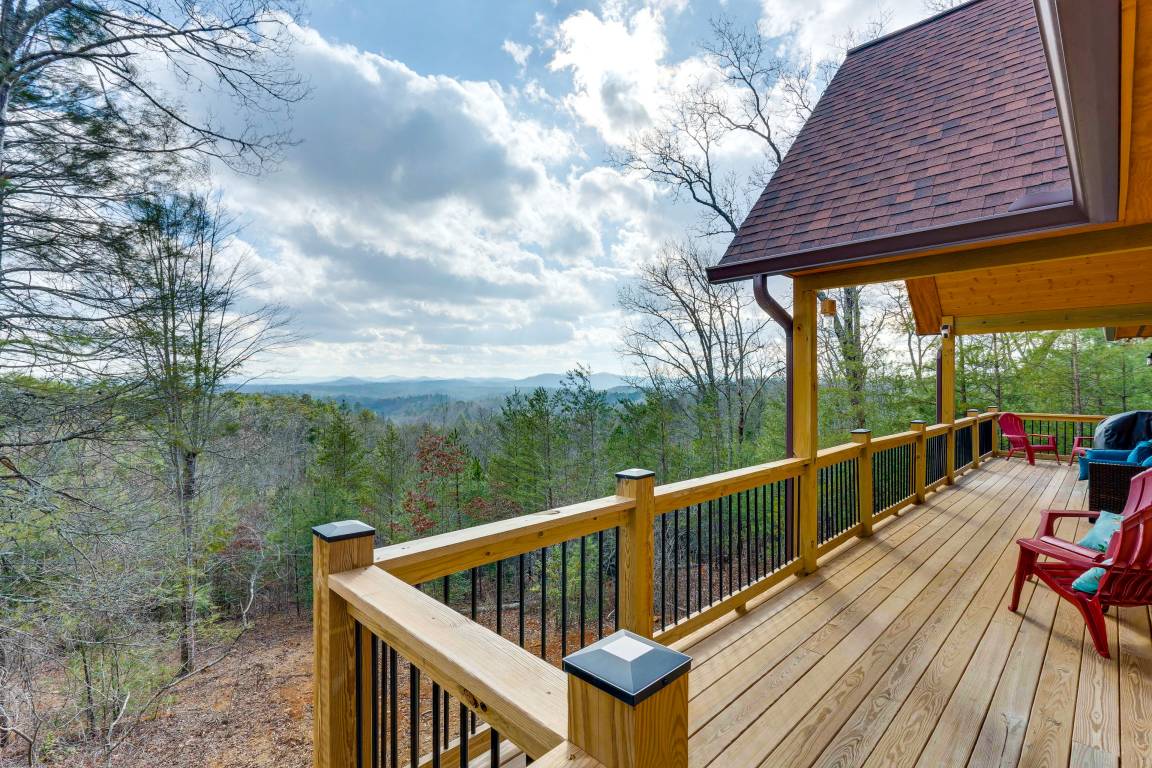 98 M² House ∙ 2 Bedrooms ∙ 4 Guests - Murphy, NC