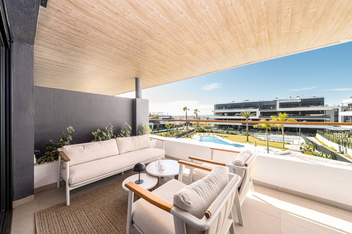 99 M² Apartment ∙ 2 Bedrooms ∙ 4 Guests - Torrevieja