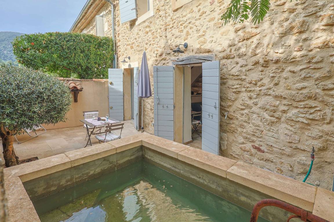 63 M² Ferienhaus ∙ 2 Schlafzimmer ∙ 4 Gäste - Luberon