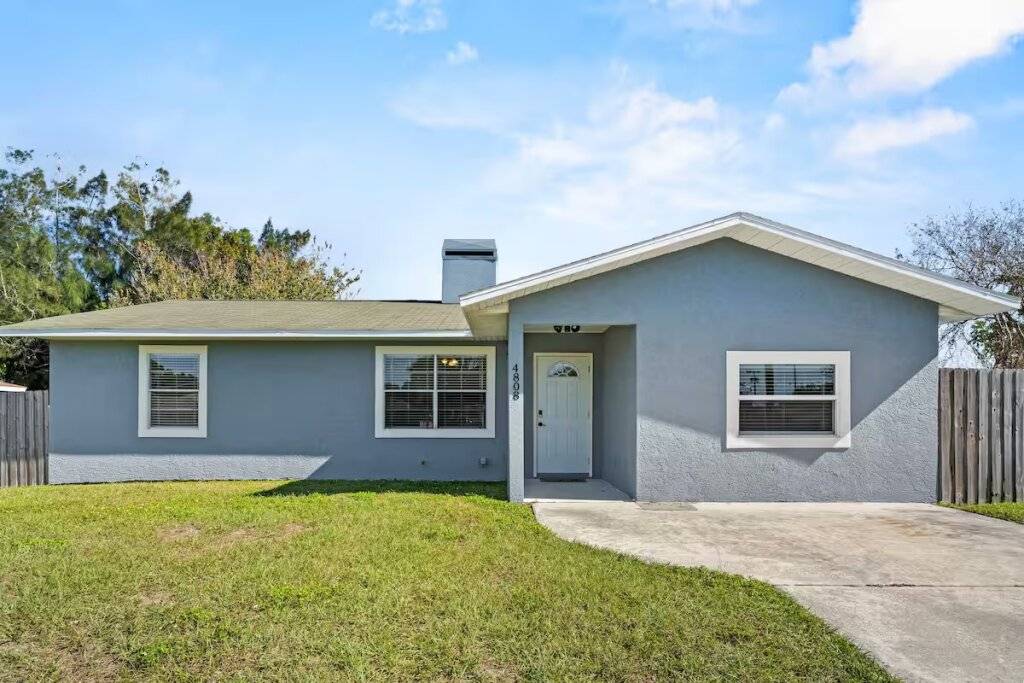 House ∙ 4 Bedrooms ∙ 10 Guests - Bradenton, FL