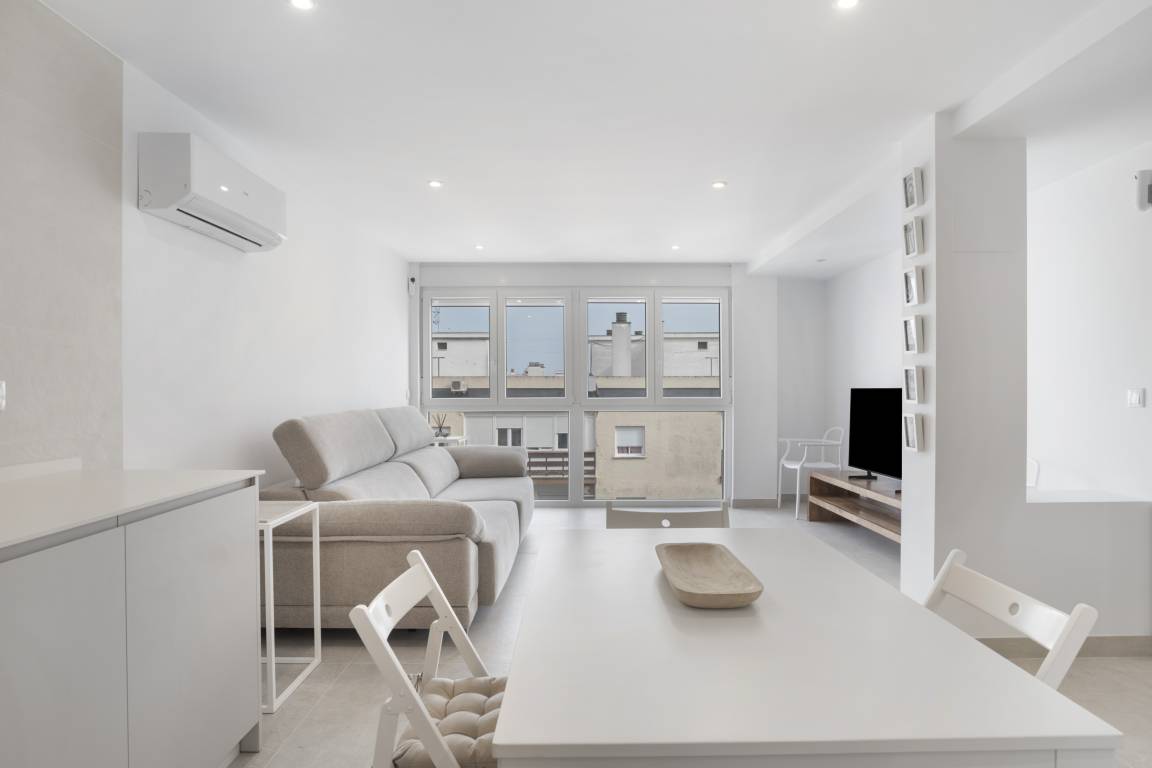 100 M² Apartamento ∙ 3 Habitaciones ∙ 7 Huéspedes - Cádiz