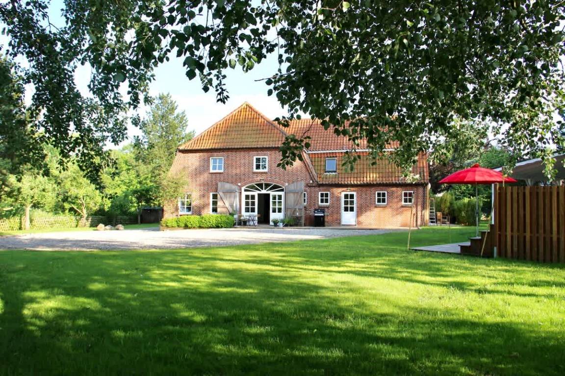 200 M² Ferienhaus ∙ 4 Schlafzimmer ∙ 8 Gäste - Heiligenhafen