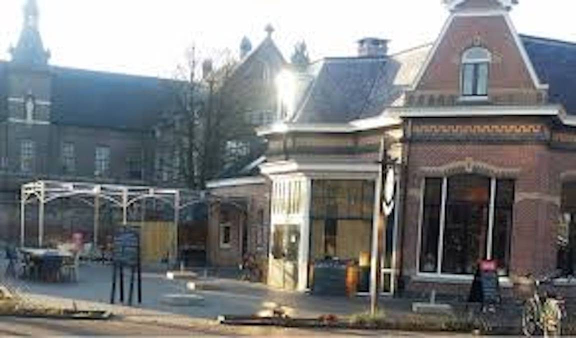 15 M² Privé Kamer ∙ 1 Slaapkamer ∙ 1 Gast - Tilburg