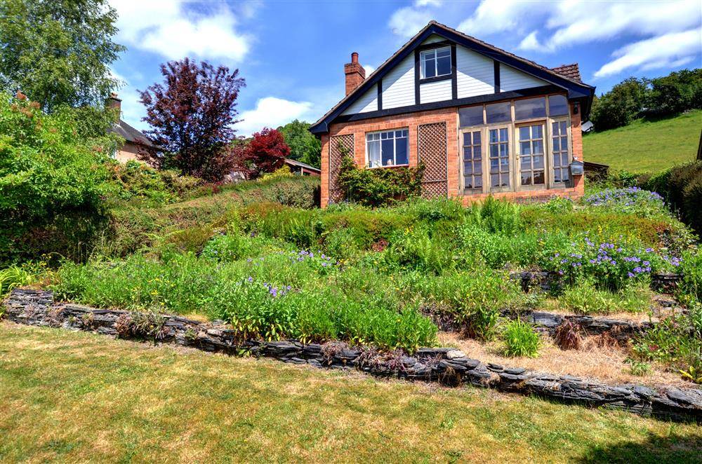 Cottage ∙ 3 Bedrooms ∙ 6 Guests - Llangollen