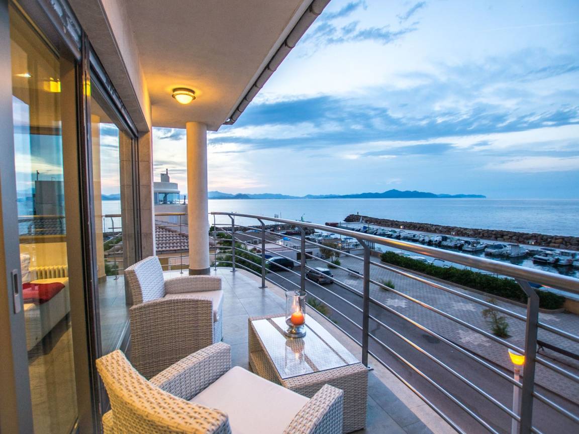 375 M² Huis ∙ 4 Slaapkamers ∙ 7 Gasten - Son Serra de Marina