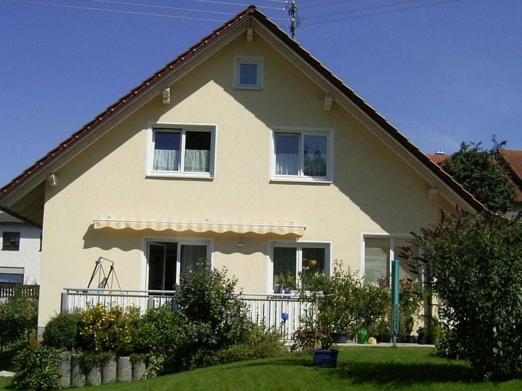 90 M² Apartment ∙ 2 Bedrooms ∙ 4 Guests - Günzburg