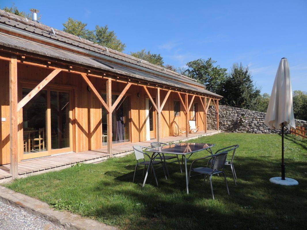 98 M² Gîte ∙ 2 Bedrooms ∙ 4 Guests - Embrun