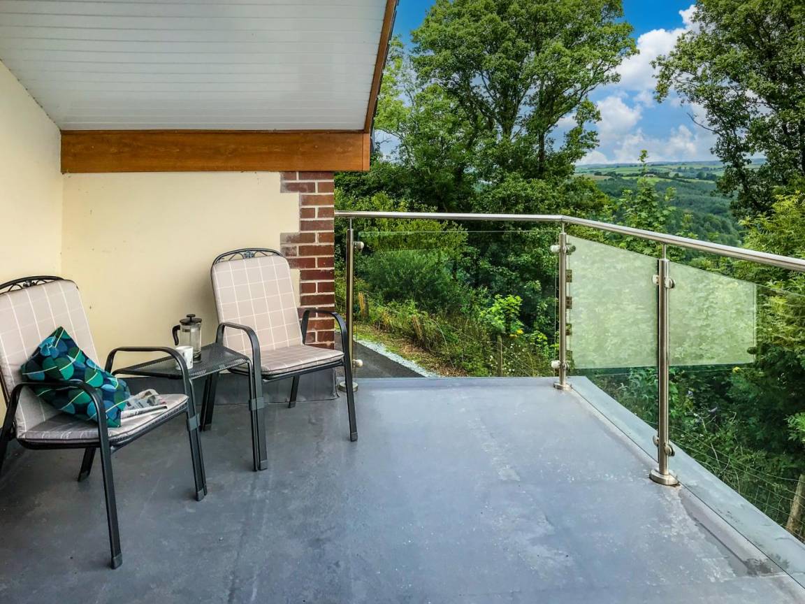 Lodge ∙ 2 Bedrooms ∙ 4 Guests - North Devon District