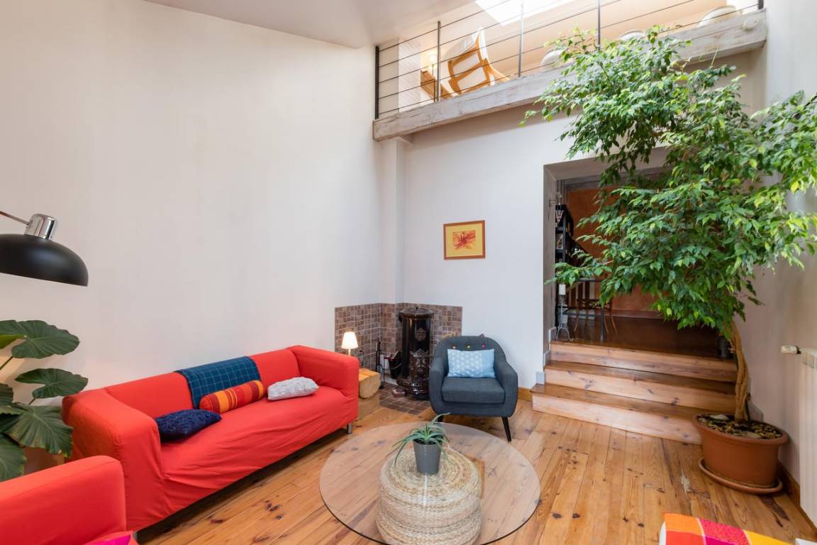 180 M² House ∙ 5 Bedrooms ∙ 11 Guests - Die