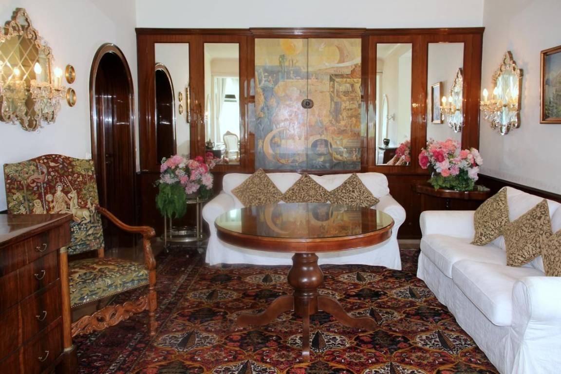 200 M² Appartement ∙ 4 Chambres ∙ 8 Personnes - Lugano