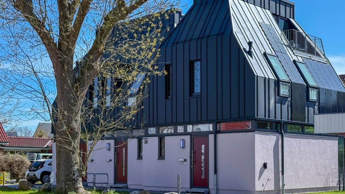 74 M² Ferienhaus ∙ 2 Schlafzimmer ∙ 4 Gäste - Zingst
