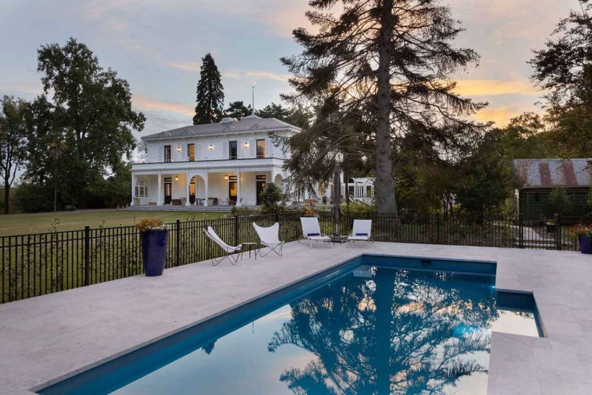 Villa ∙ 6 Bedrooms ∙ 12 Guests - New Zealand