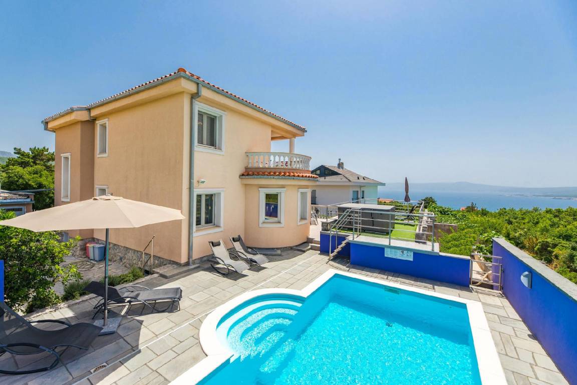 180 M² Ferienhaus ∙ 4 Schlafzimmer ∙ 8 Gäste - Crikvenica