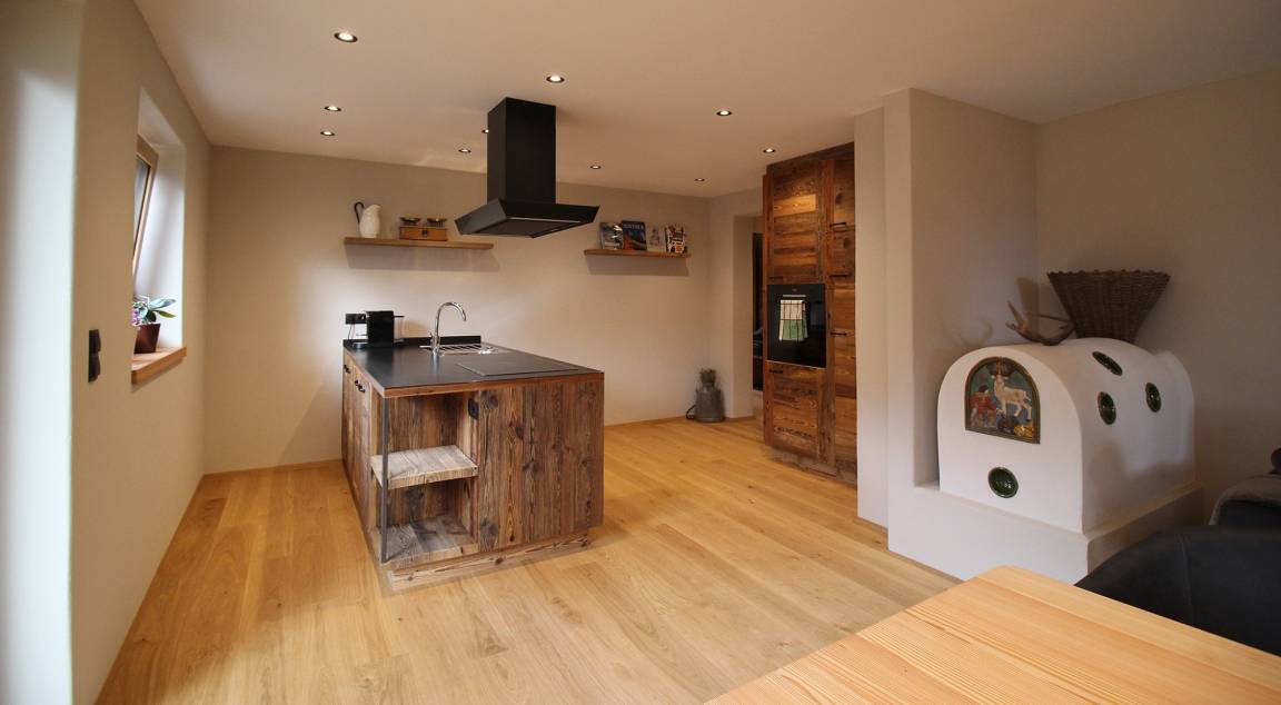 170 M² Chalet ∙ 4 Bedrooms ∙ 12 Guests - Tirol