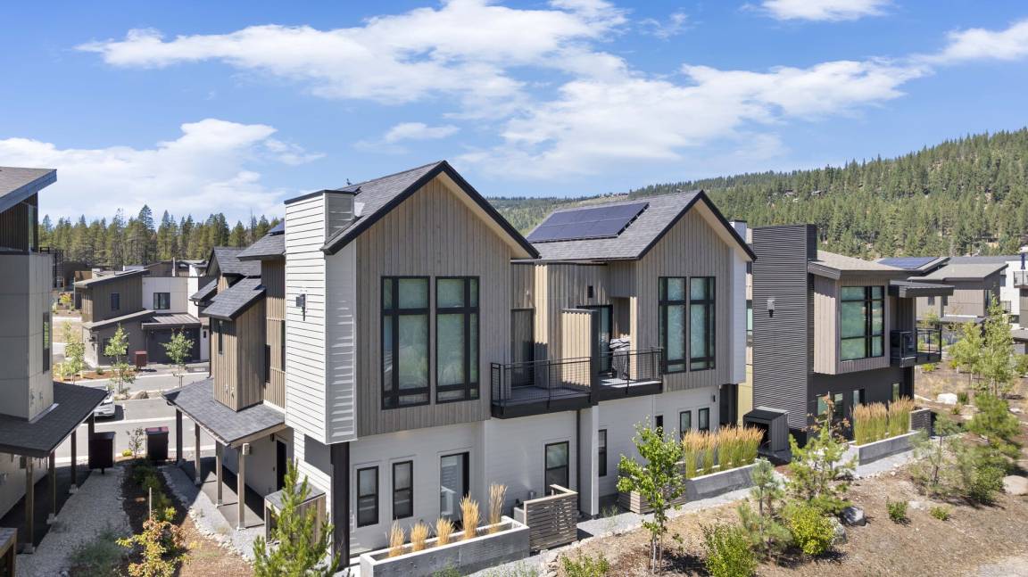 137 M² Apartment ∙ 3 Bedrooms ∙ 7 Guests - Truckee, CA