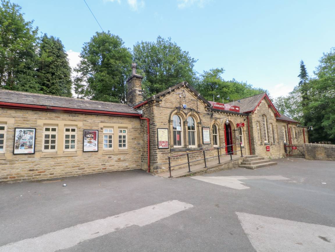 Cottage ∙ 2 Bedrooms ∙ 3 Guests - Haworth