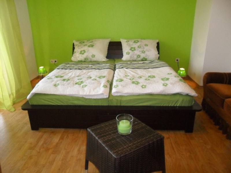 80 M² Ferienwohnung ∙ 1 Schlafzimmer ∙ 5 Gäste - Steinach