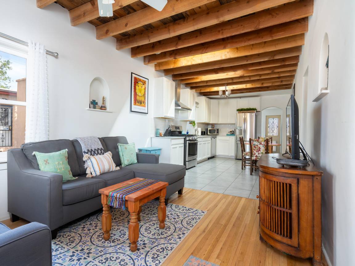 104 M² House ∙ 2 Bedrooms ∙ 4 Guests - Santa Fe, NM