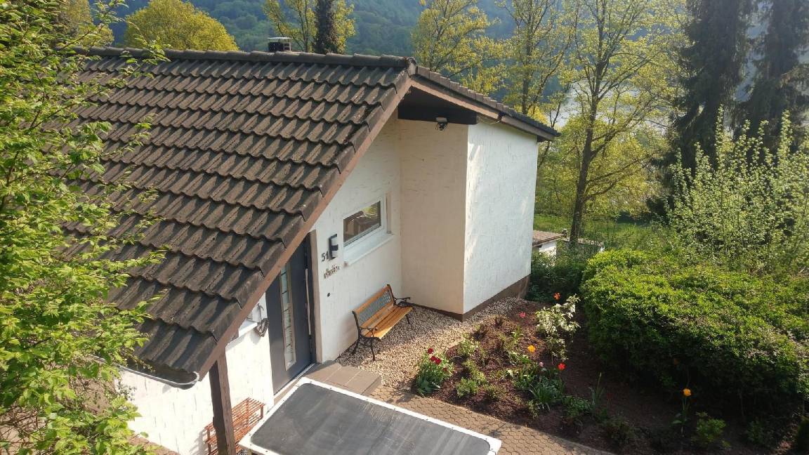 78 M² Huis ∙ 2 Slaapkamers ∙ 4 Gasten - Bitburg