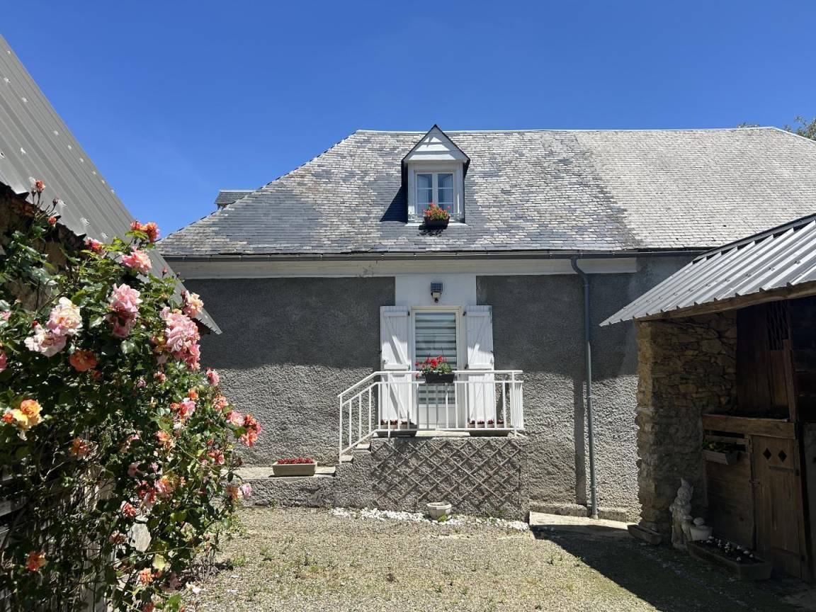 110 M² Gîte ∙ 2 Chambres ∙ 4 Personnes - Hautes-Pyrénées