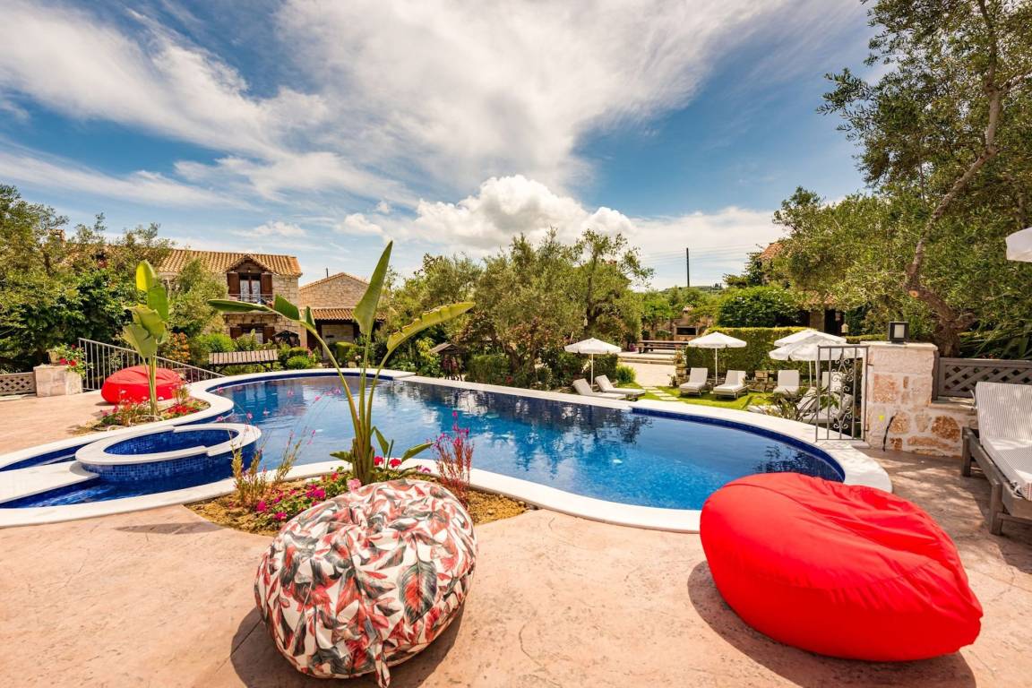 Villa ∙ 3 Bedrooms ∙ 8 Guests - Zakinthos