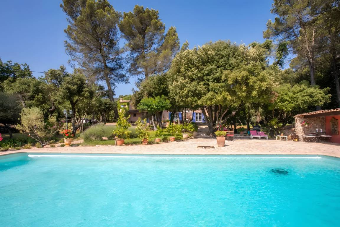 18 M² Chambre D'hôtes ∙ 1 Chambre ∙ 2 Personnes - Brignoles