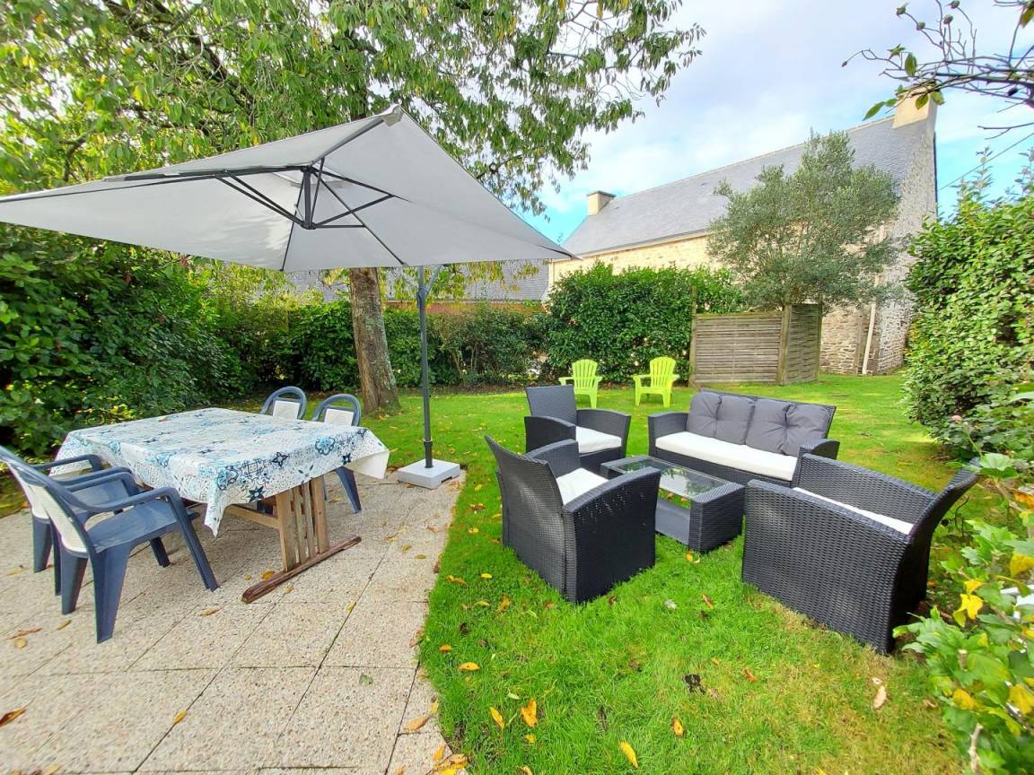 81 M² Gîte ∙ 2 Chambres ∙ 4 Personnes - Lanester