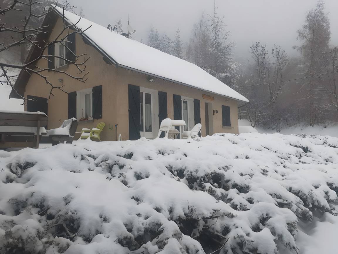 140 M² Chalet ∙ 4 Chambres ∙ 12 Personnes - Corps