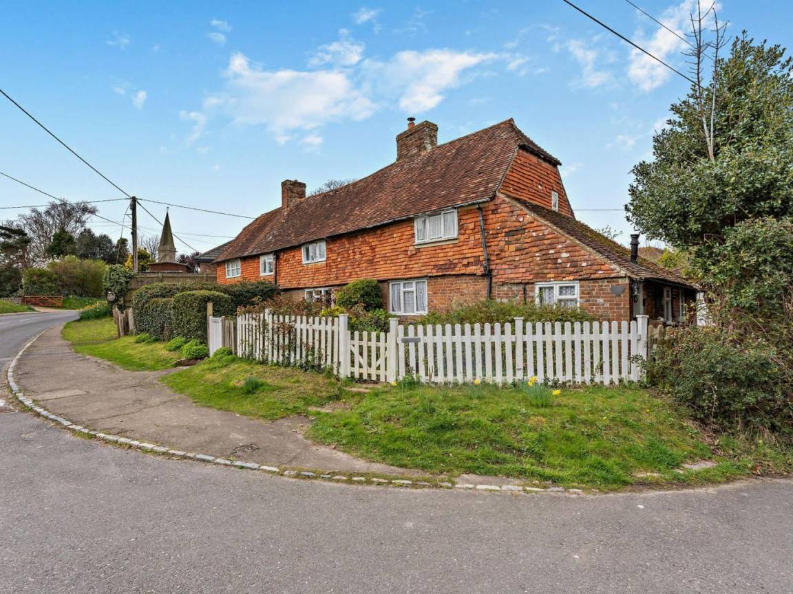 Cottage ∙ 2 Bedrooms ∙ 4 Guests - Kent