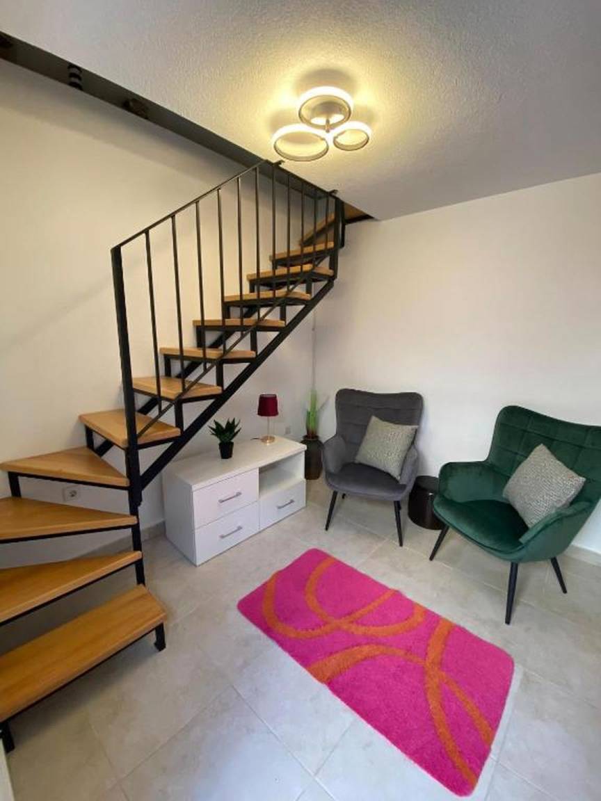 87 M² Ferienhaus ∙ 2 Schlafzimmer ∙ 4 Gäste - Omiš