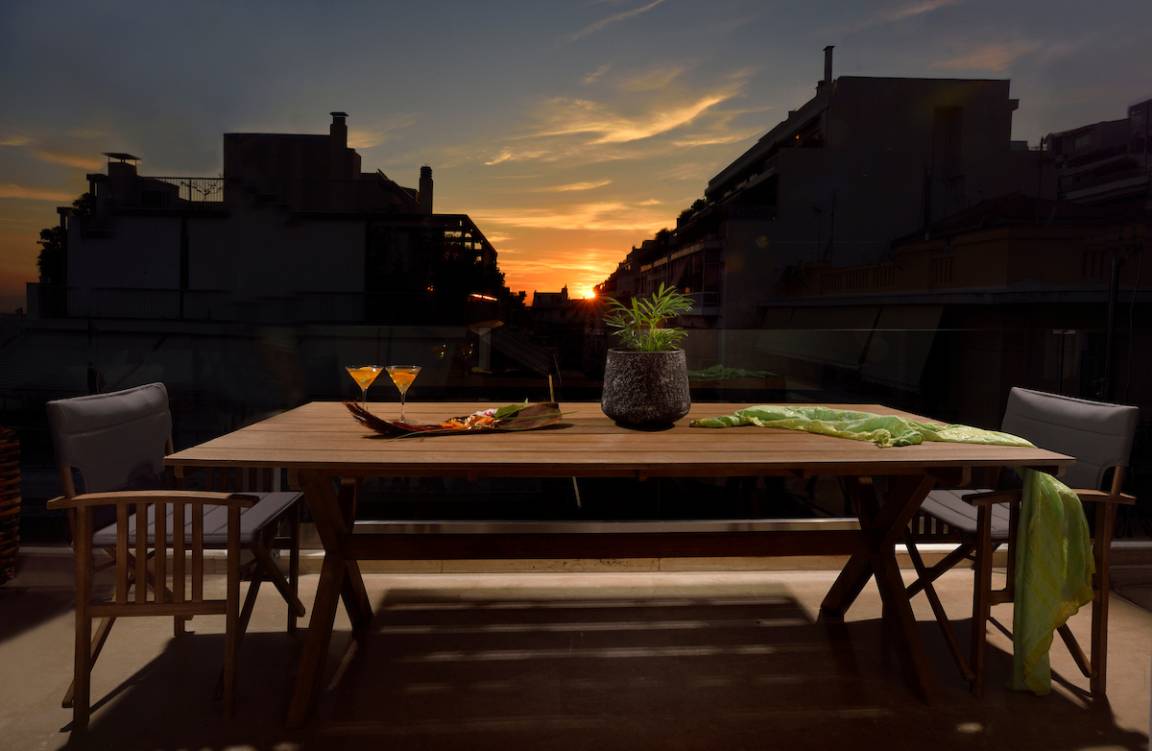 140 M² Villa ∙ 2 Bedrooms ∙ 5 Guests - Athens