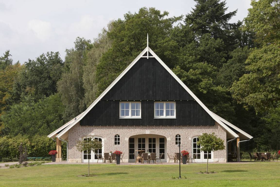 House ∙ 16 Bedrooms ∙ 45 Guests - Enschede