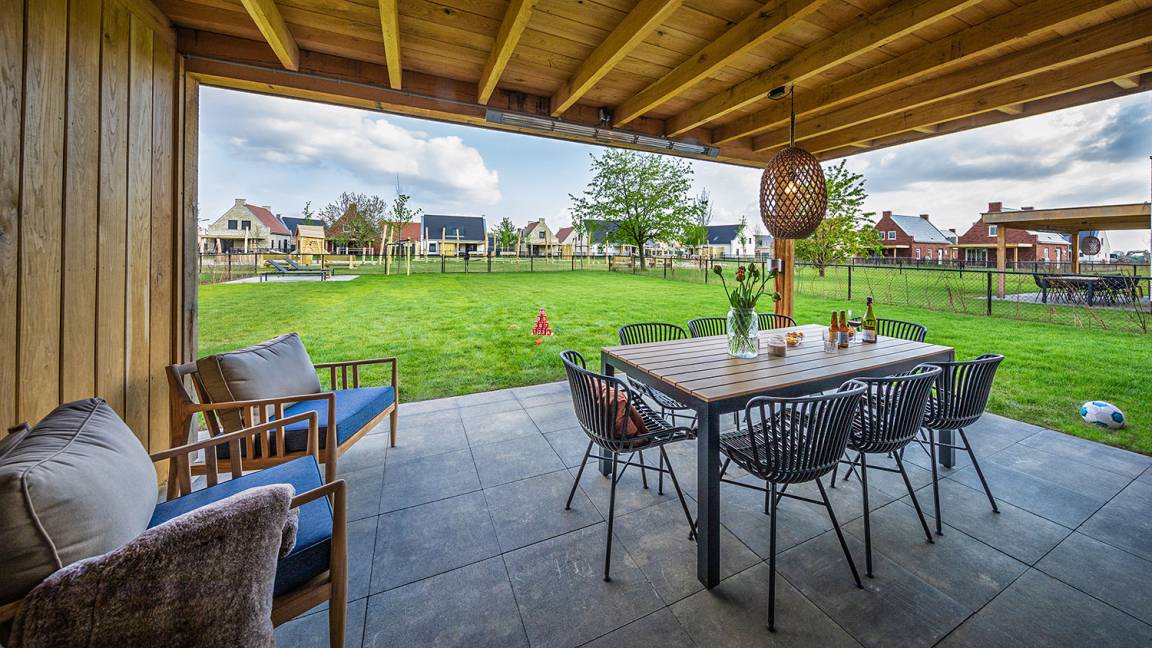 150 M² Villa ∙ 4 Bedrooms ∙ 8 Guests - Weert