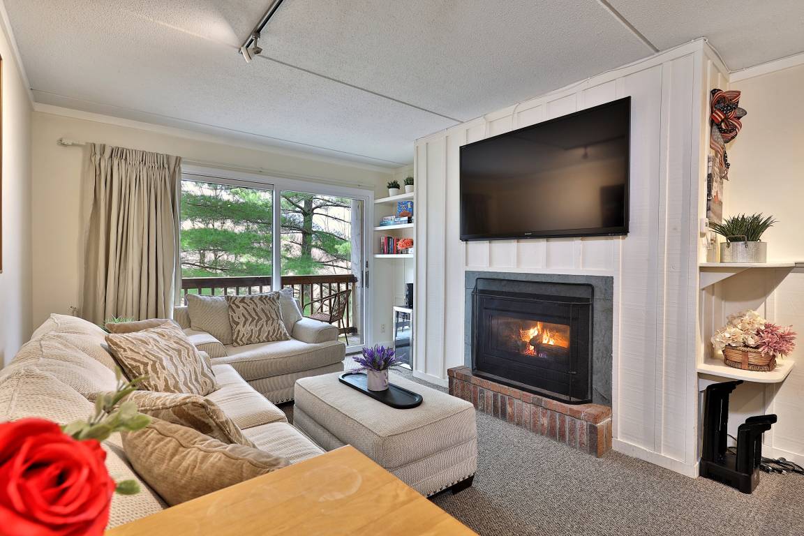 Condo ∙ 3 Bedrooms ∙ 6 Guests - Killington, VT