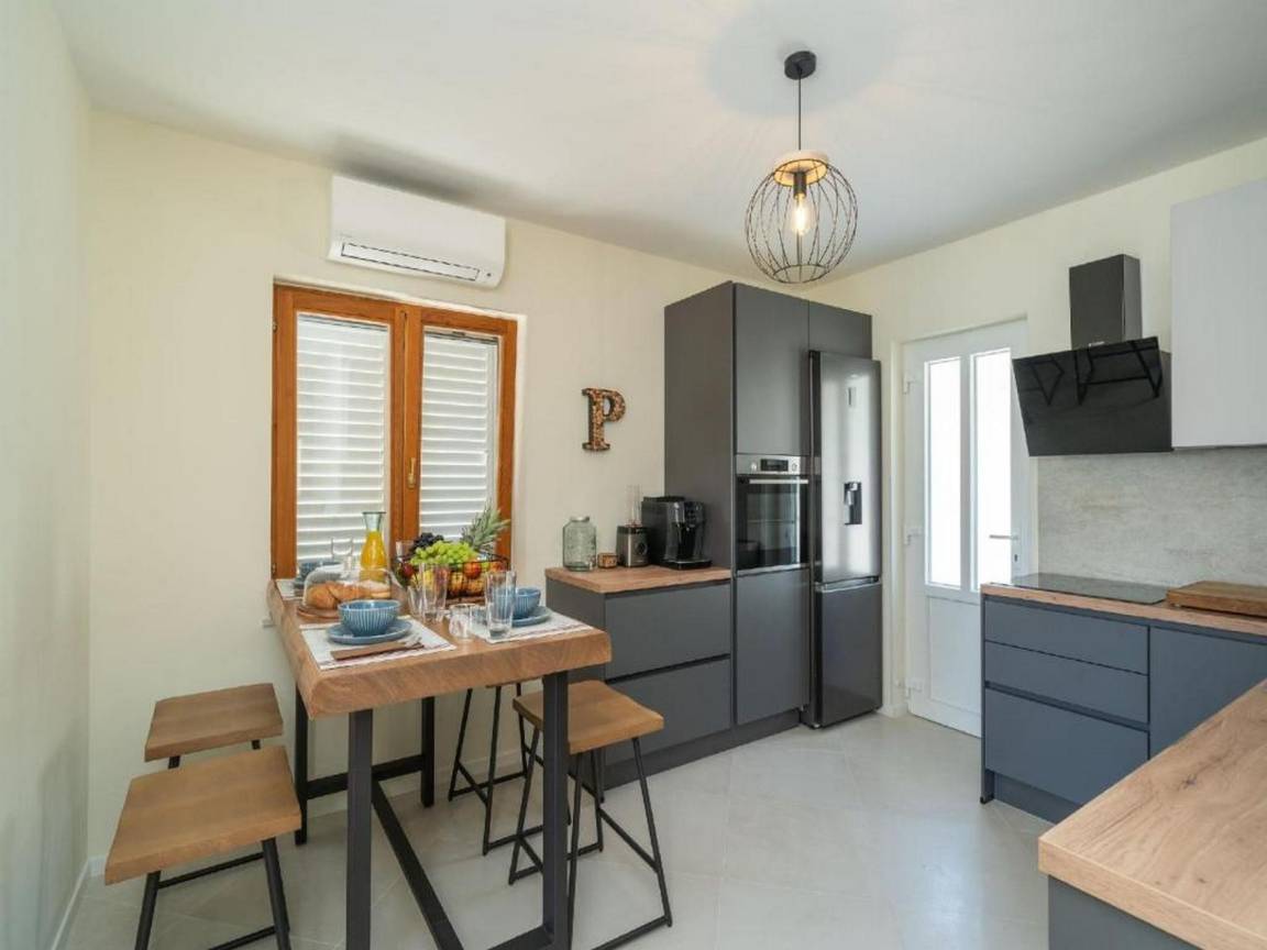 160 M² Ferienhaus ∙ 3 Schlafzimmer ∙ 6 Gäste - Cavtat