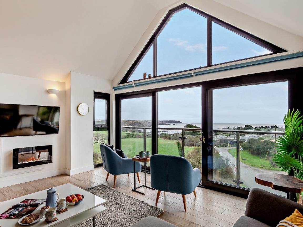 Cottage ∙ 2 Bedrooms ∙ 4 Guests - Lizard