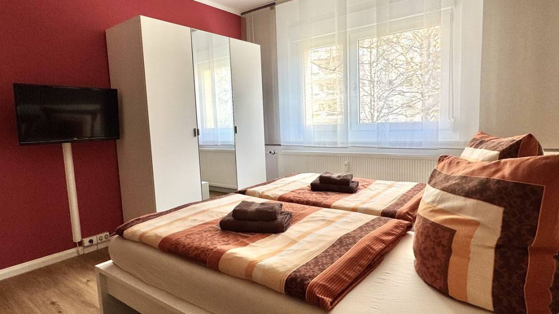 39 M² Ferienwohnung ∙ 3 Gäste - Altenburg