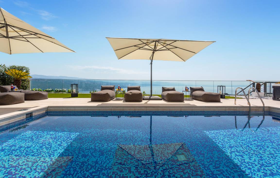 350 M² Casa ∙ 4 Habitaciones ∙ 8 Huéspedes - Opatija