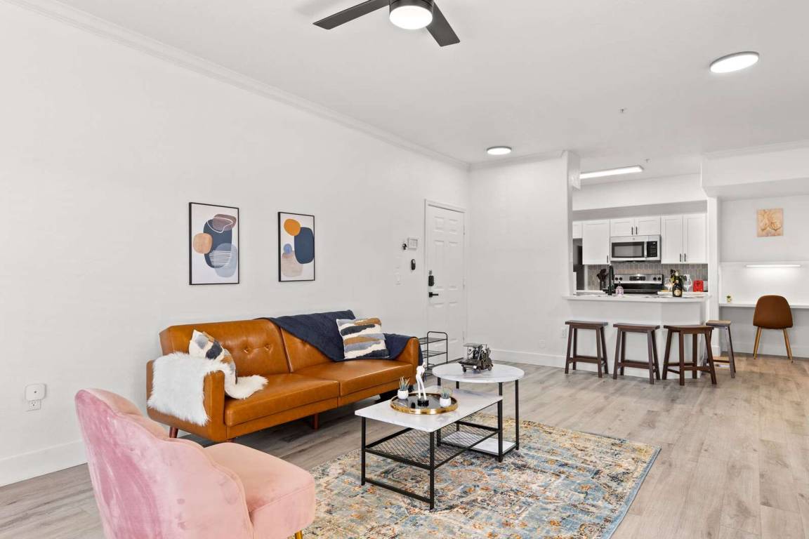 Apartment ∙ 1 Bedroom ∙ 2 Guests - Chandler