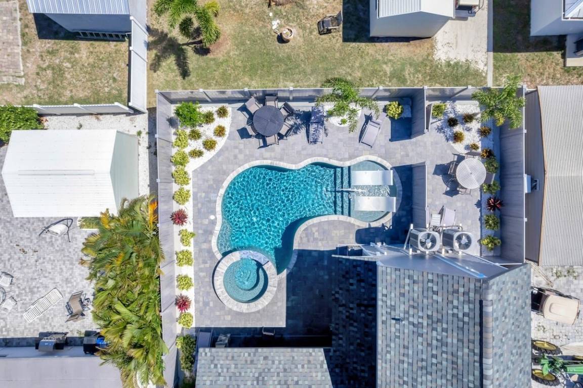 Ferienhaus ∙ 4 Schlafzimmer ∙ 14 Gäste - Sarasota, FL