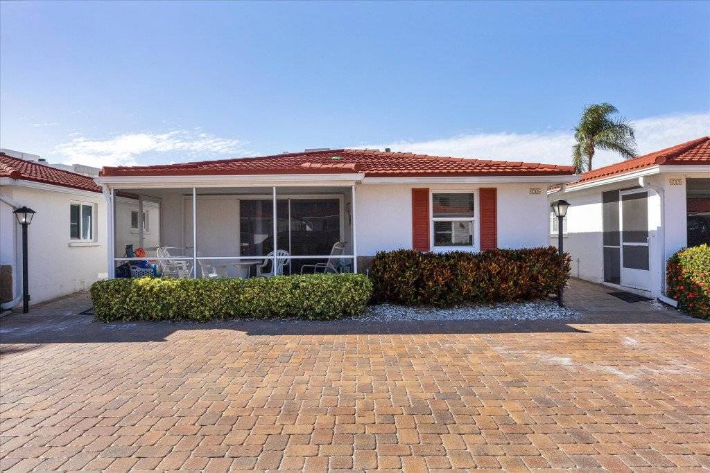 81 M² Villa ∙ 2 Bedrooms ∙ 6 Guests - Siesta Key, FL