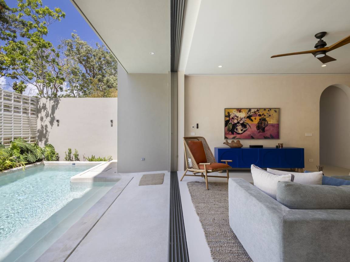 543 M² Villa ∙ 5 Bedrooms ∙ 12 Guests - Paradise Beach