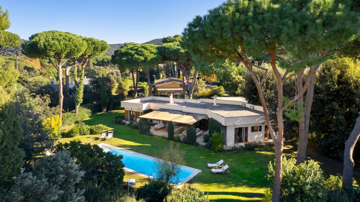 300 M² Villa ∙ 5 Schlafzimmer ∙ 10 Gäste - Castiglione della Pescaia